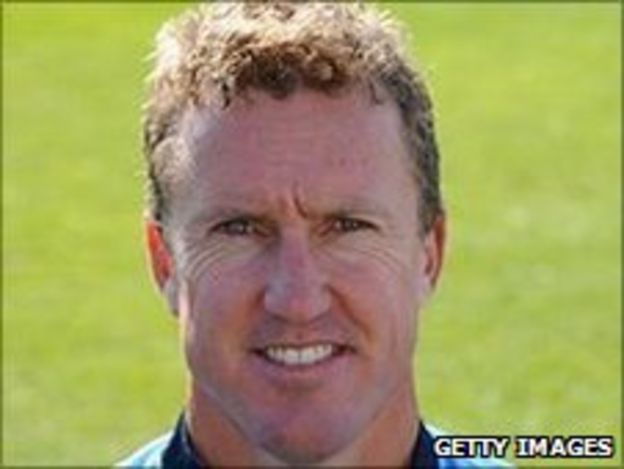 Murray Goodwin guides Sussex to victory over Glamorgan - BBC Sport