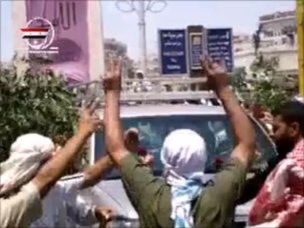 Syria: Thousands protest in restive city of Hama - BBC News