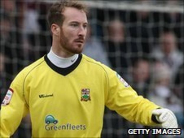 Keeper Jake Cole wins Plymouth Argyle contract - BBC Sport