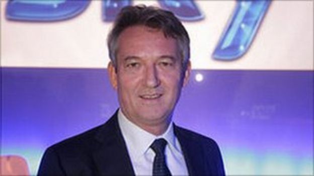 News International chief Tom Mockridge to leave company - BBC News