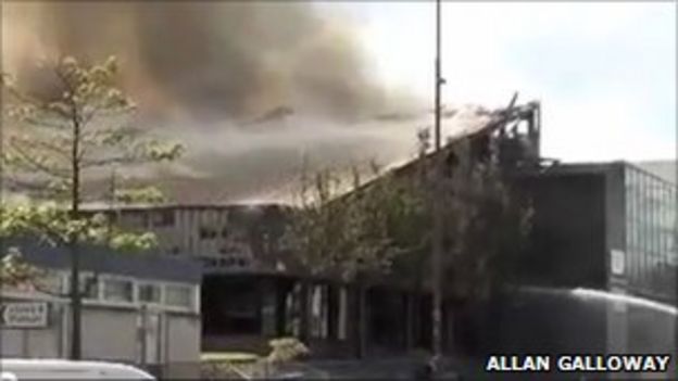 Fire-damaged swimming pool building to be demolished - BBC News