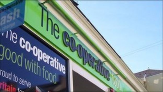 Co-op opens new £25m distribution centre at Newhouse - BBC News