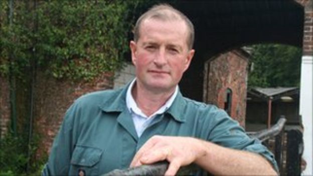 Couple defend 1,800 cow mega-dairy near Carmarthen - BBC News