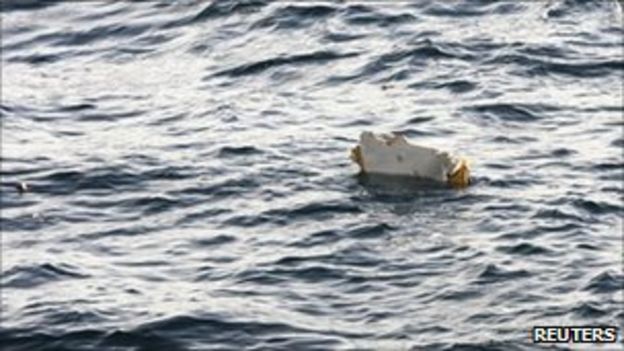 Two die as Boeing 747 cargo jet crashes off South Korea - BBC News