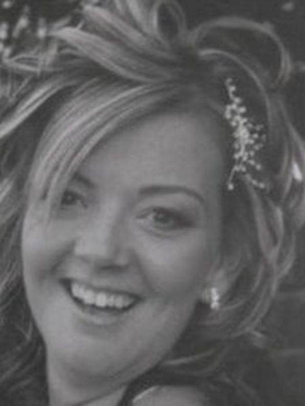 Kerry Smith murder case: appeal for 'Good Samaritan' - BBC News