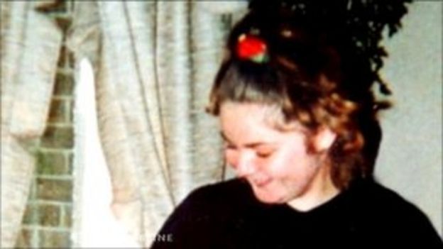 New searches for murdered schoolgirl Arlene - BBC News