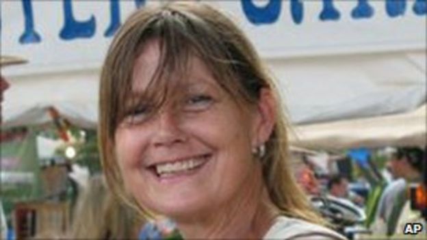 Charla Nash's new face revealed after US chimp attack - BBC News