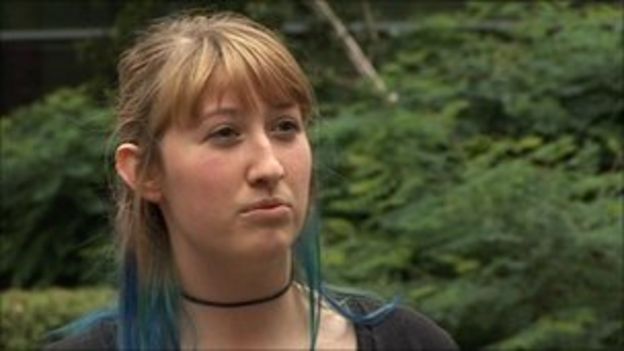 Doncaster libraries reading scheme 'hypocritical' - BBC News