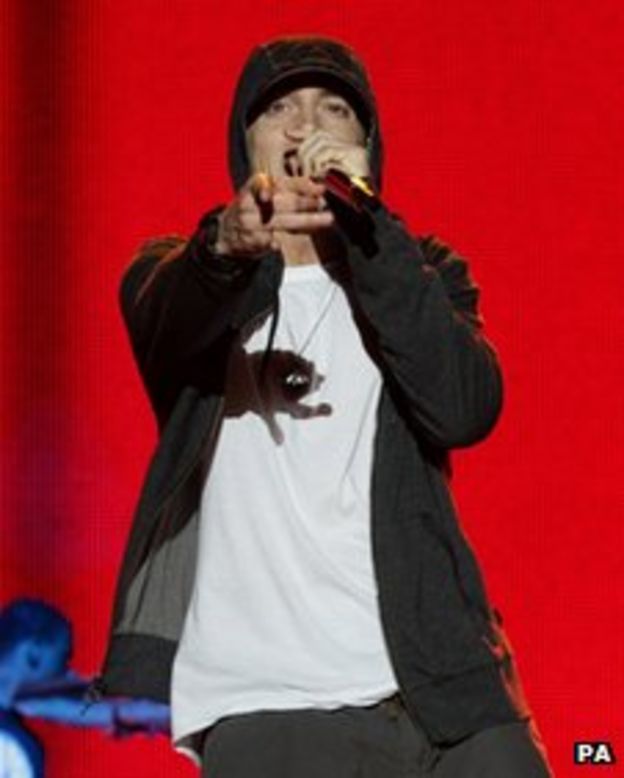 Rapper Eminem closes V Festival at Chelmsford in Essex - BBC News