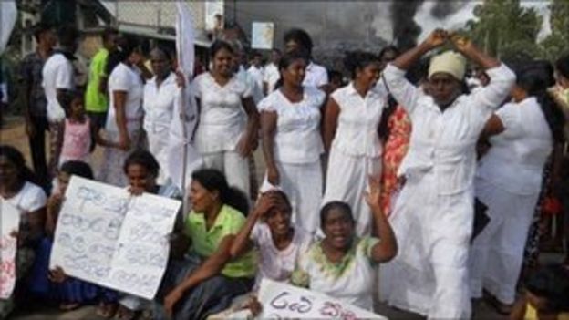 The mystery of Sri Lanka's 'grease devils' - BBC News