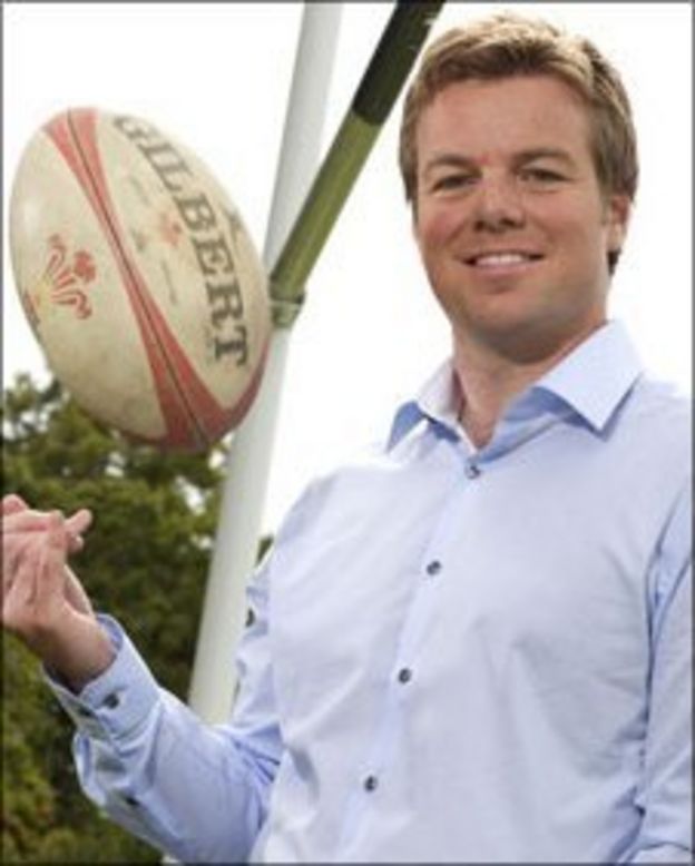 Follow BBC Wales' rugby union specialists Scrum V - BBC Sport