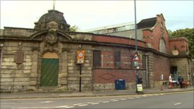 Stirchley Victorian baths opened to public - BBC News