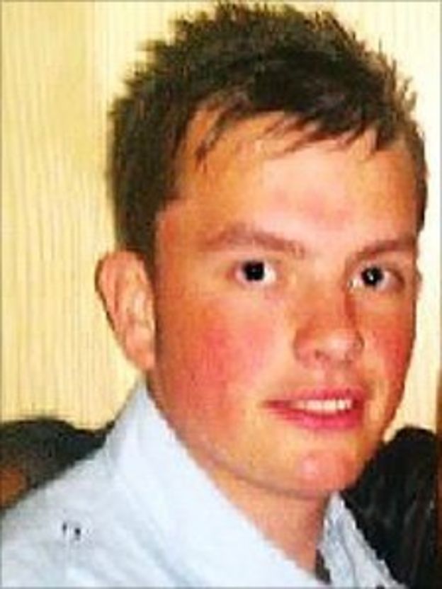 Jamie Phillips Llanelli North Dock teen death tributes - BBC News