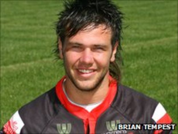 Cornish Pirates sign Aaron Penberthy from Redruth - BBC Sport