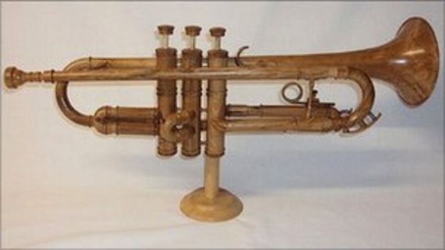 South Gloucestershire wood turner makes playable wood trumpet - BBC News
