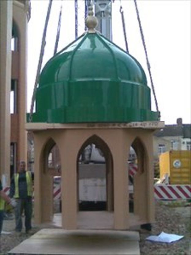 Building work ends at £2m mosque in Stockton - BBC News