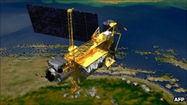 Nasa refines satellite crash time - BBC News