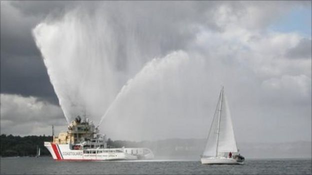 Orkney-based emergency tug contract extended - BBC News