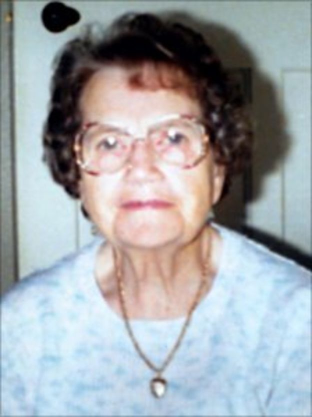 Blood test expert: Tests not done properly - BBC News