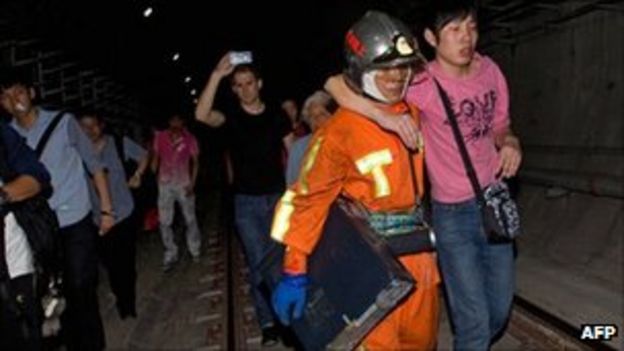 Shanghai subway crash: Media question safety standards - BBC News