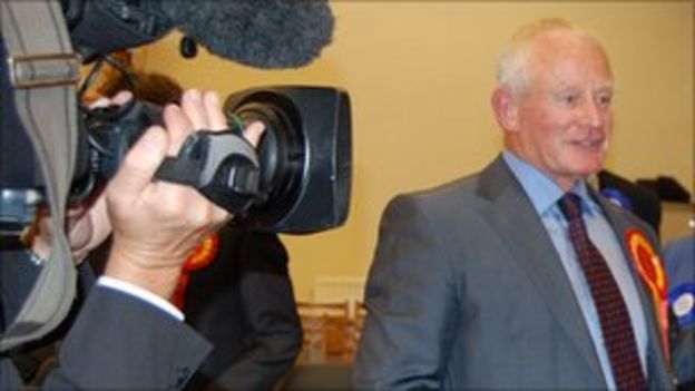 Allan Bell could stand for chief minister - BBC News