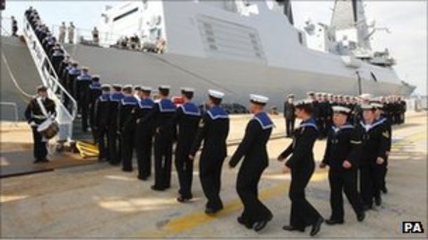 Surrey youngsters being encouraged to join the navy - BBC News