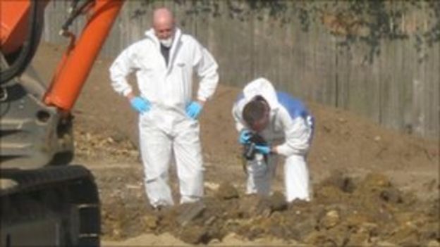 Ipswich skeleton tests fail to confirm cause of death - BBC News
