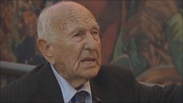 Cable Street: 'Solidarity stopped Mosley's fascists' - BBC News