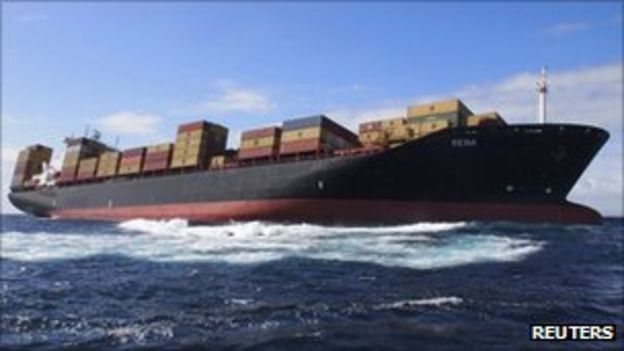 Container ship stranded off New Zealand leaking oil - BBC News