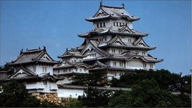 Conwy and Himeji castles' twinning starts 'beautiful friendship' - BBC News