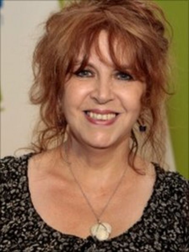 Winning Booker would fund uni fees: Author Carol Birch - BBC News