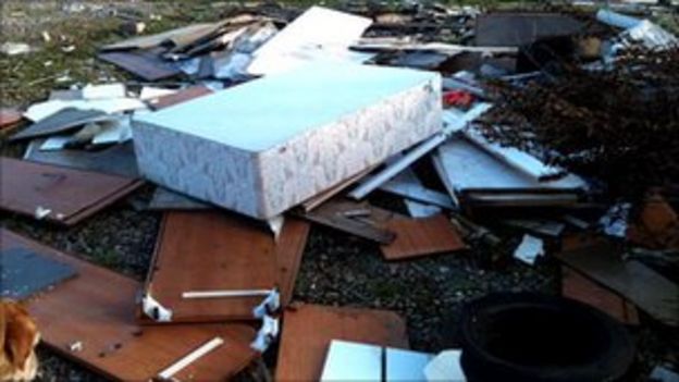 Sepa in fly-tipping concern talks in Aberdeen - BBC News