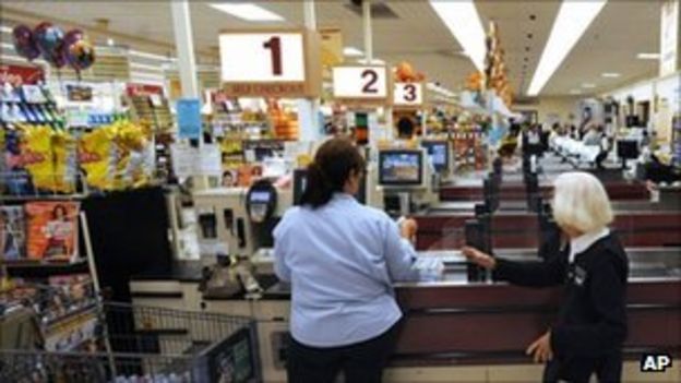 US retail sales see steady October growth - BBC News