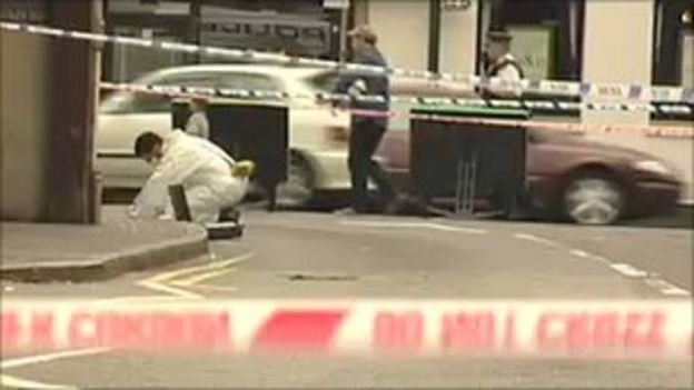 Arrests over Bexley kebab shop BBC man murder - BBC News