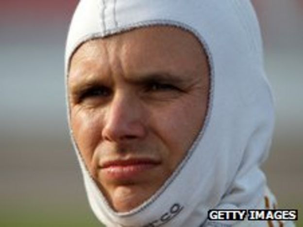 Dan Wheldon death puts spotlight on US IndyCar dangers - BBC News