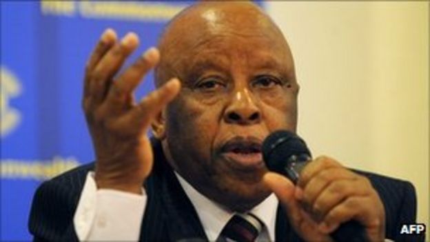 Botswana HIV: Mogae in call to legalise homosexuality - BBC News