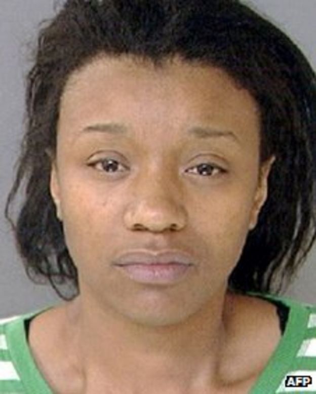 Philadelphia police find children linked to 'dungeon' - BBC News