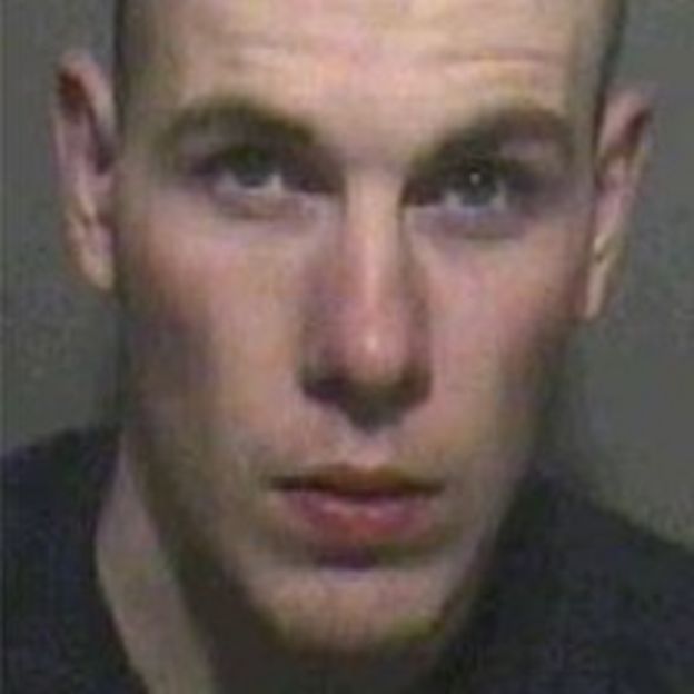 Manchester man jailed for robbing Blackpool bank - BBC News