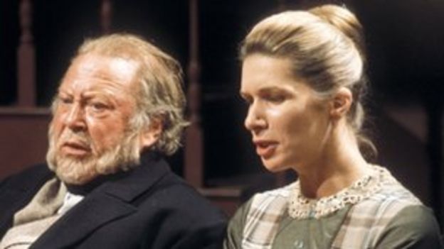 Been and gone: Dylan's photographer and namer of Spitfire - BBC News