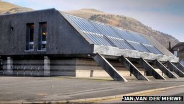 Alva swimming pool sold by council for £1 - BBC News