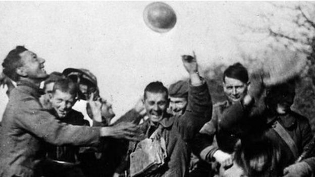 Thankful villages: The shame of surviving World War One - BBC News