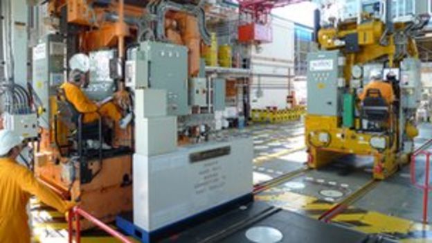 Chapelcross nuclear plant defuelling reaches milestone - BBC News