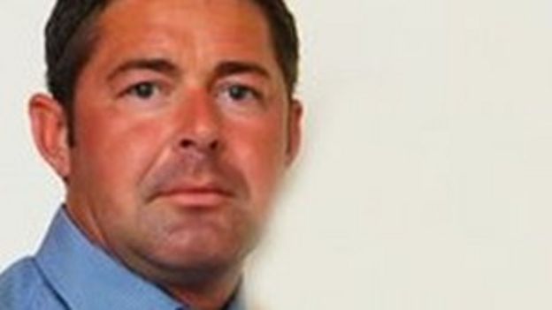 Waveney councillor Andrew Draper fined for policewoman email slur - BBC ...