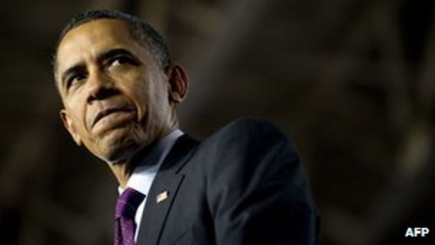 Obama effigy burnt by St Andrews Conservative students - BBC News