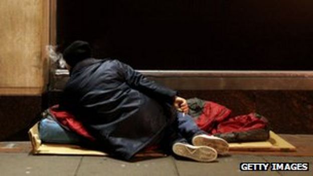 'More challenging' for Manchester's homeless - BBC News