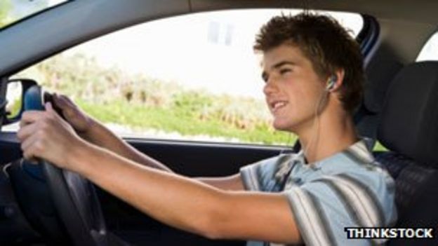 Why are US teenagers driving less? - BBC News