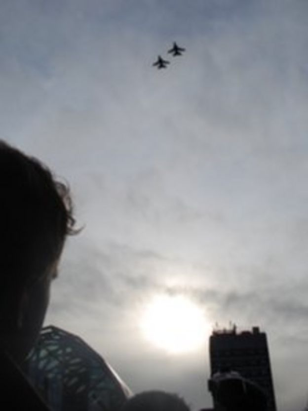 Funeral for RAF Red Arrows pilot Flt Lt Sean Cunningham - BBC News