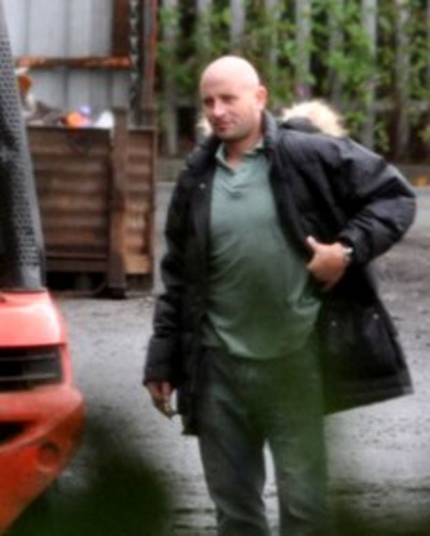 How former Man Utd star Ronnie Wallwork fell from grace - BBC News