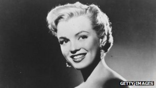 Matlock rock band Saracen use Robin Beck for Marilyn Monroe LP - BBC News