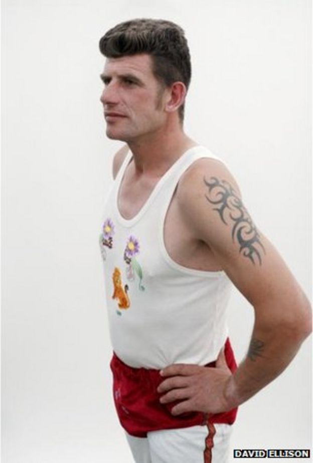 Wrestling with the past - BBC News